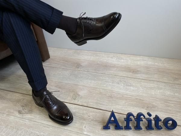 Affito】パンチドキャップトゥ ダークブラウン ビジネスシューズ Affito】パンチドキャップトゥ ダークブラウン ビジネスシューズ