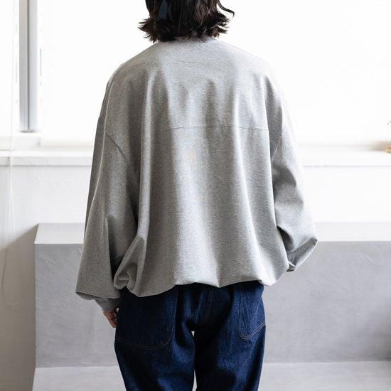 is-ness BALLOON SWITCHING LONG SLEEVE T SHIRT 2色展開 is-ness BALLOON SWITCHING LONG SLEEVE T SHIRT 2色展開