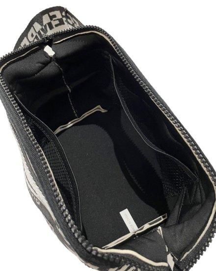 DECEMBERMAY Digitaldistortion Neopren Mini bag / UNISEX 3 DECEMBERMAY Digitaldistortion Neopren Mini bag / UNISEX 3