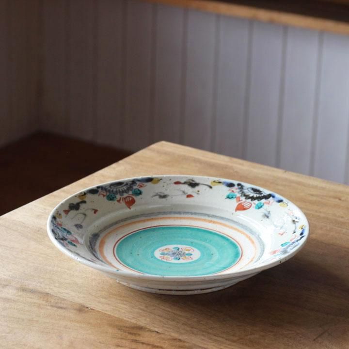 中田窯 8寸リム皿 灰釉 加彩 A - 作家ものの器と生活雑貨 on-la 中田窯 8寸リム皿 灰釉 加彩 A - 作家ものの器と生活雑貨 on-la