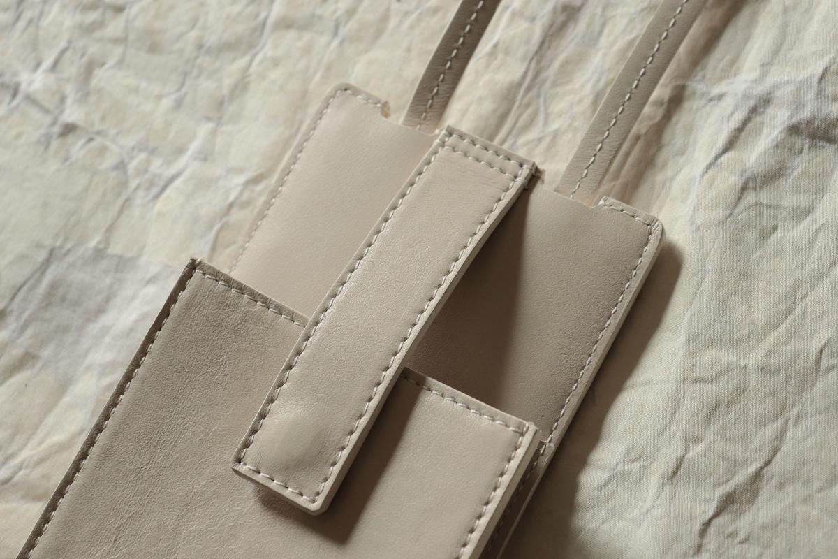 SAGAN Vienna 【MODULAR PHONE-CARD CASE / Oat Milk】 - faye SAGAN Vienna 【MODULAR PHONE-CARD CASE / Oat Milk】 - faye