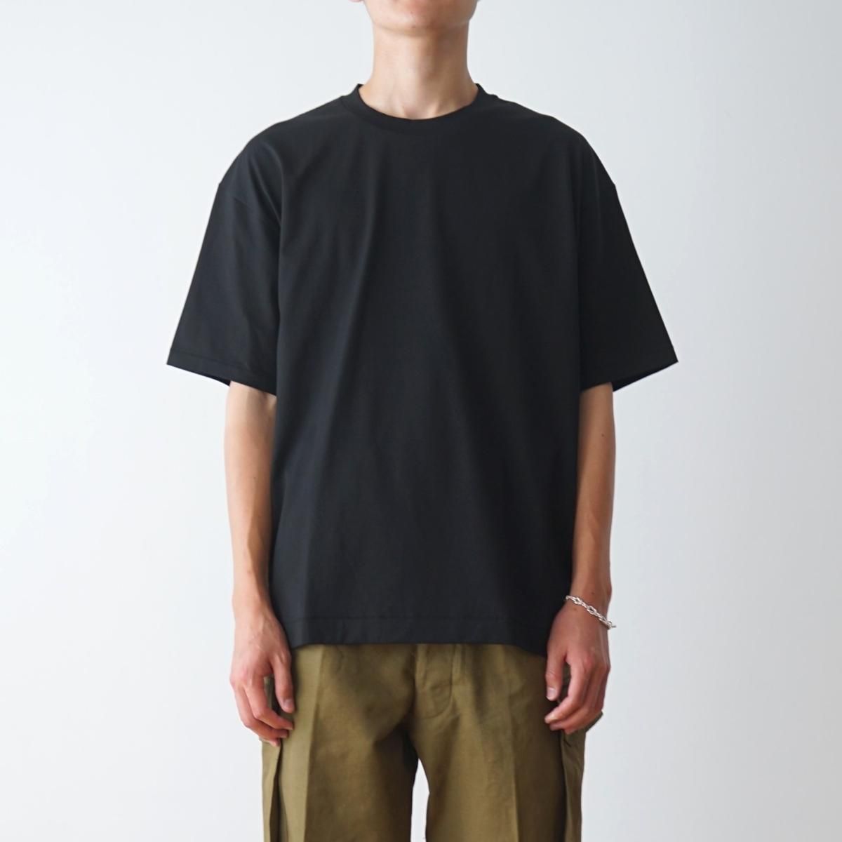 ATON エイトン】 SUVIN 60/2 OVERSIZED T-SHIRT - BLACK / PARK ATON エイトン】 SUVIN 60/2 OVERSIZED T-SHIRT - BLACK / PARK