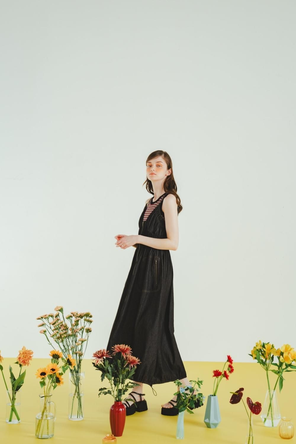 シャーリングキャミワンピース(DENIM) - PINUE シャーリングキャミワンピース(DENIM) - PINUE