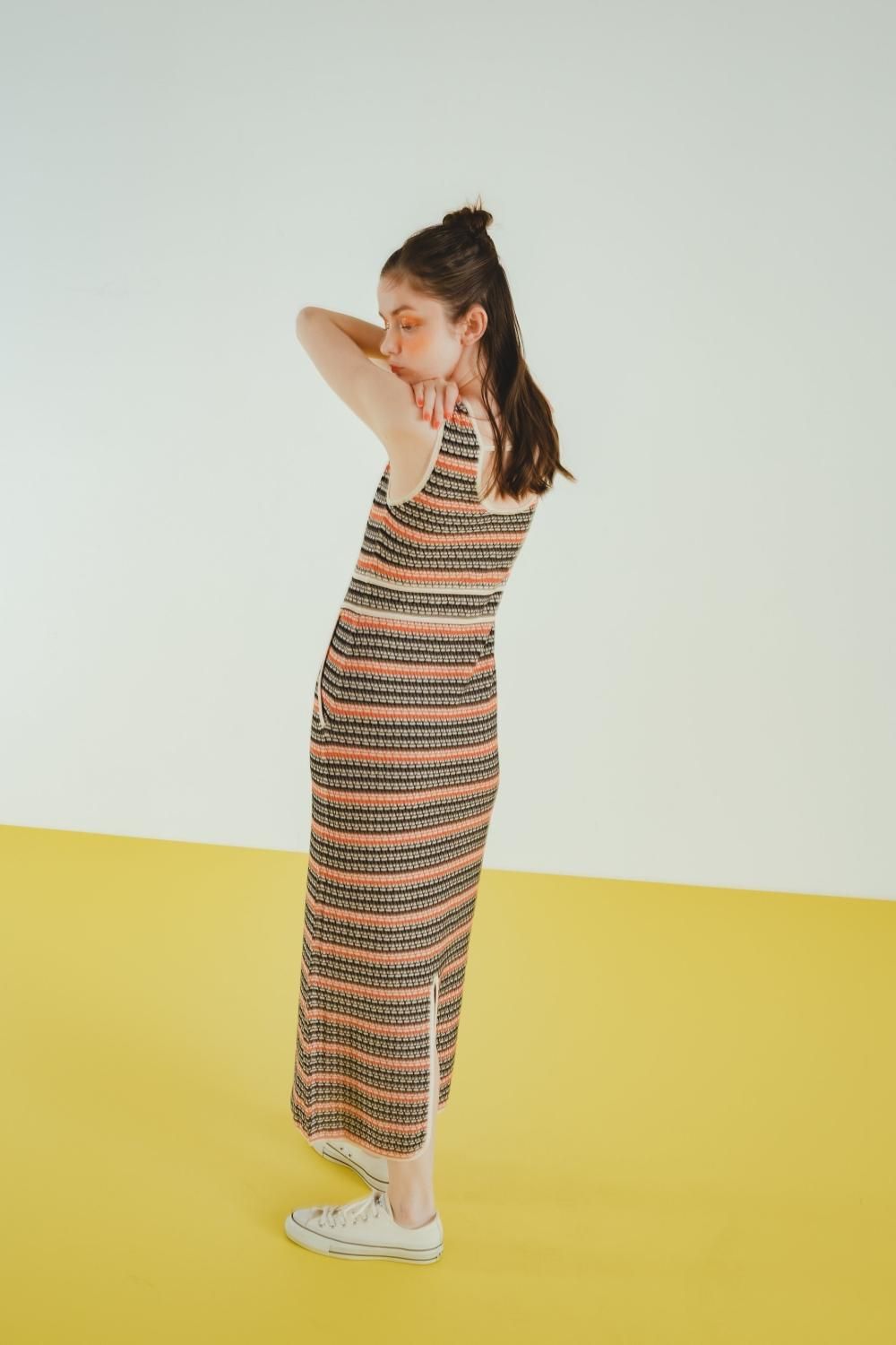 マルチカラーニットワンピース(BLACK×ORANGE) - PINUE マルチカラーニットワンピース(BLACK×ORANGE) - PINUE